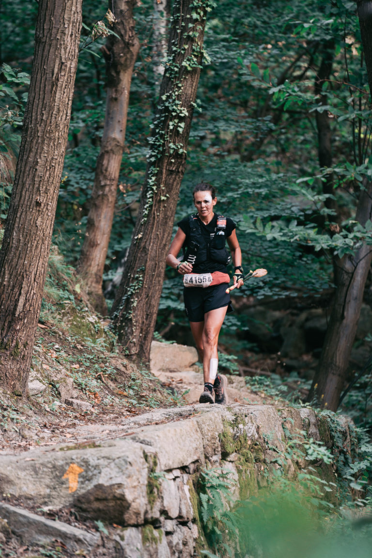 #140 Perrine Fages "A l'assaut d'un redoutable ultra-trail de 450km et ...