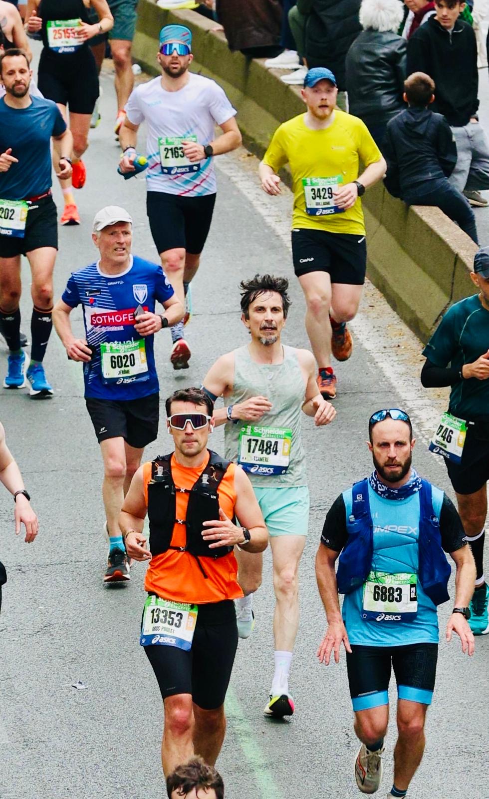 Arnaud Tsamère dans Course Épique : quand la course à pied devient une ...